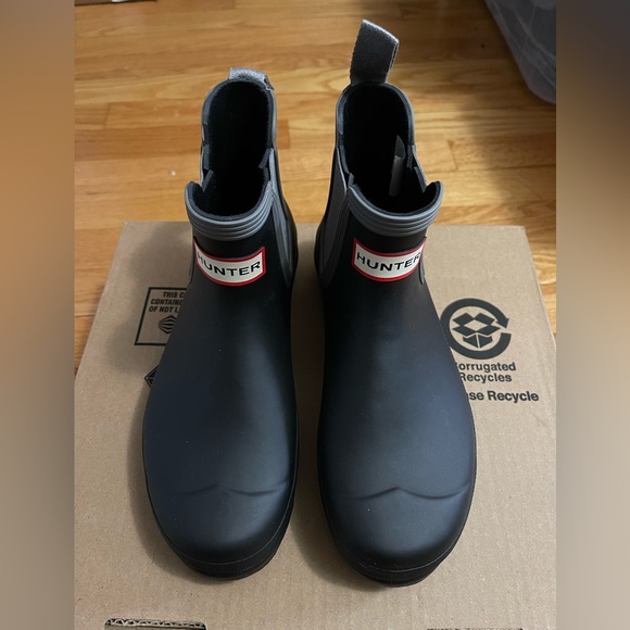 Hunter | Shoes | Hunter Original Waterproof Chelsea Rain Boot Size 6 ...